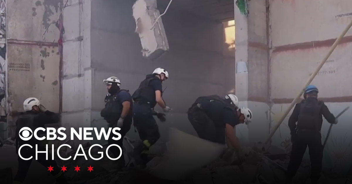 4 dead, dozens hurt in Russian ariel strike in Ukraine - CBS Chicago