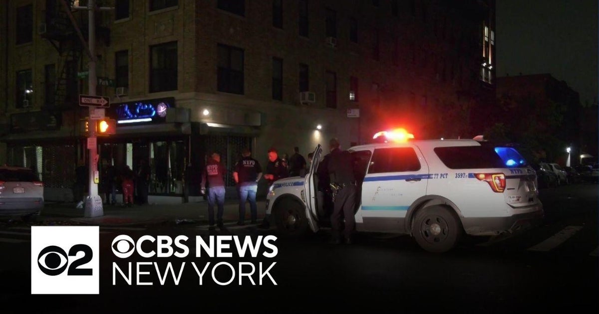 Slashing at Brooklyn dance academy injures 4 people - CBS New York