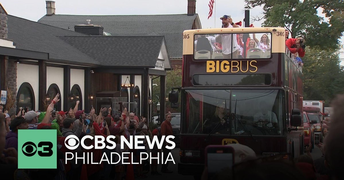 Phillies' Rally for Red October Bus Tour makes stop in Delaware County ...