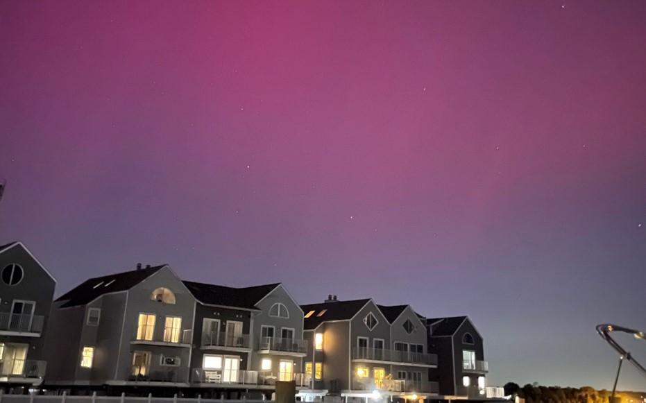 Photos show spectacular Northern Lights in Maryland