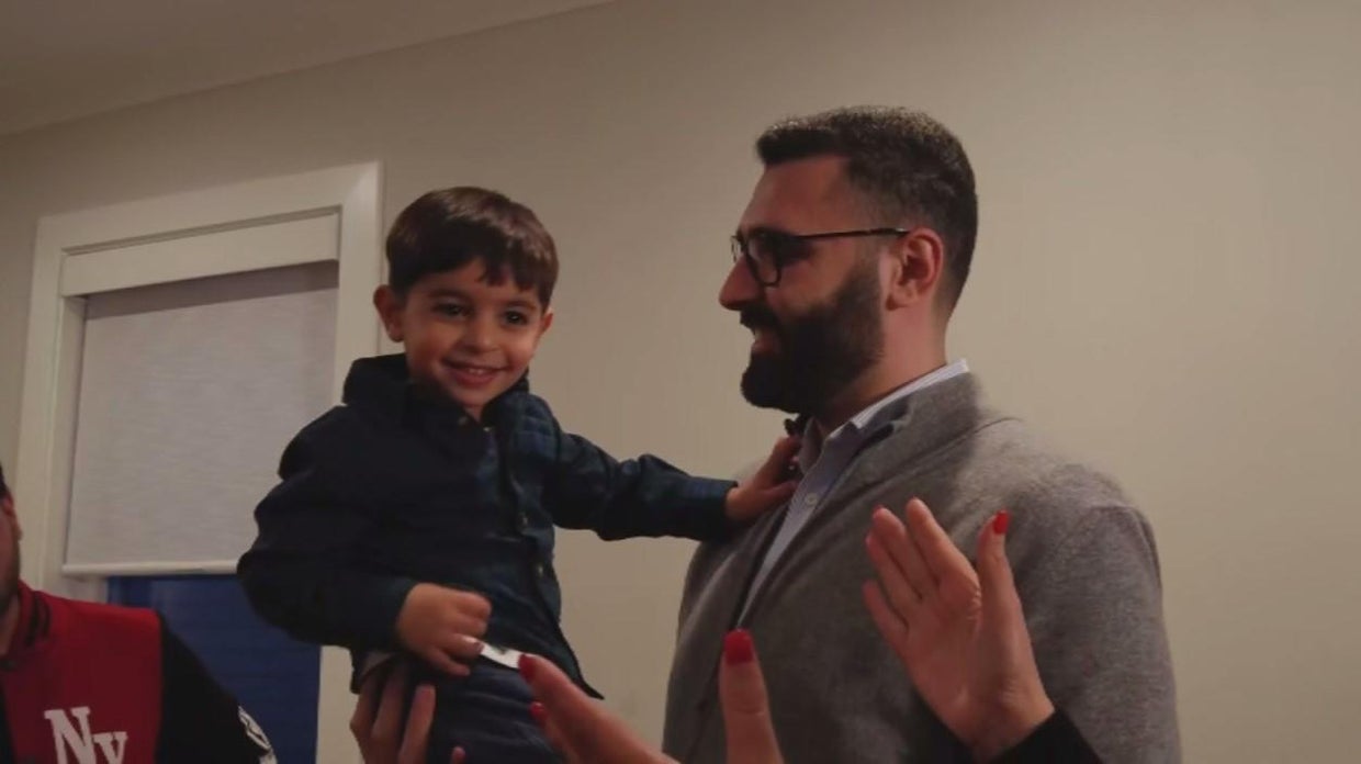 Palestinian boy reunited with photographer whose viral photo helped ...
