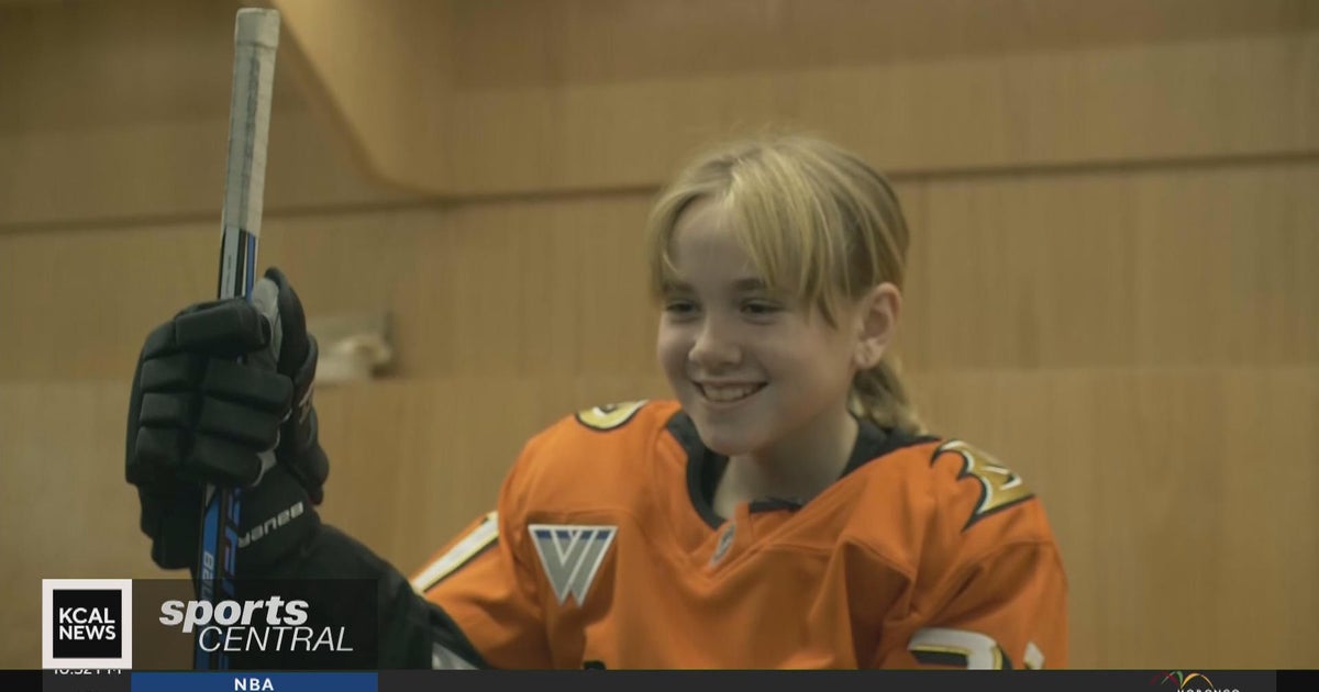 Ducks honor 9-year-old 'Allergic Emma' - CBS Los Angeles