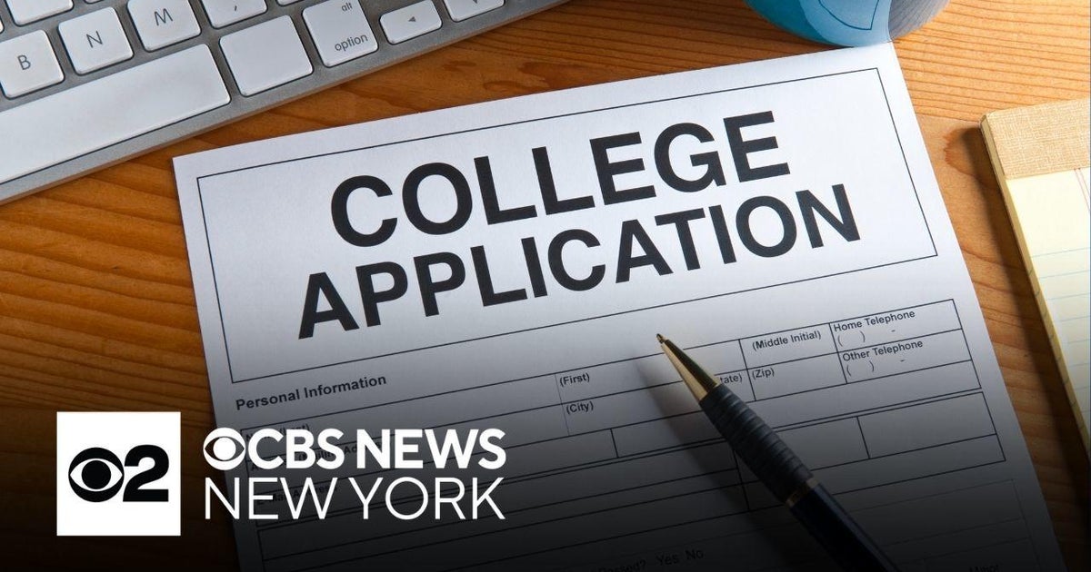 NYC students can submit SUNY, CUNY applications for free - CBS New York