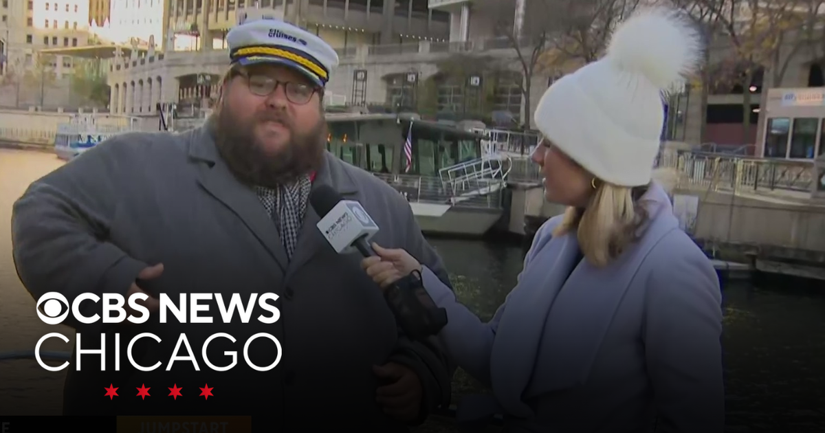 Cruise the Chicago River with Seadog Haunted Tours - CBS Chicago