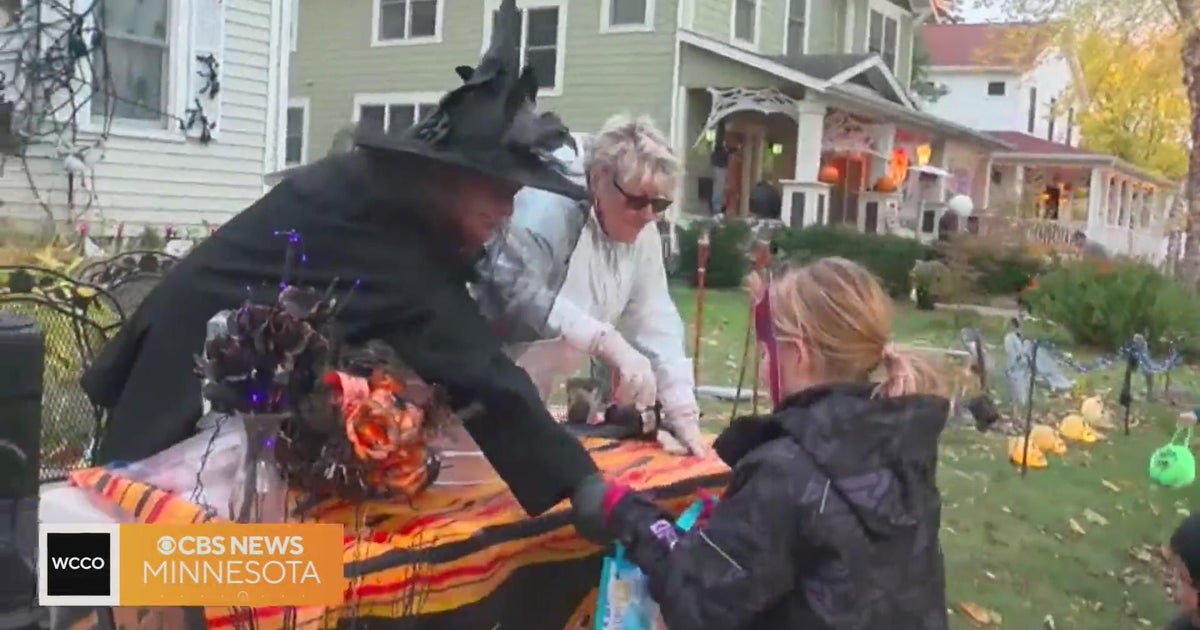 Halloween doesn't need to be a candy binge - CBS Minnesota