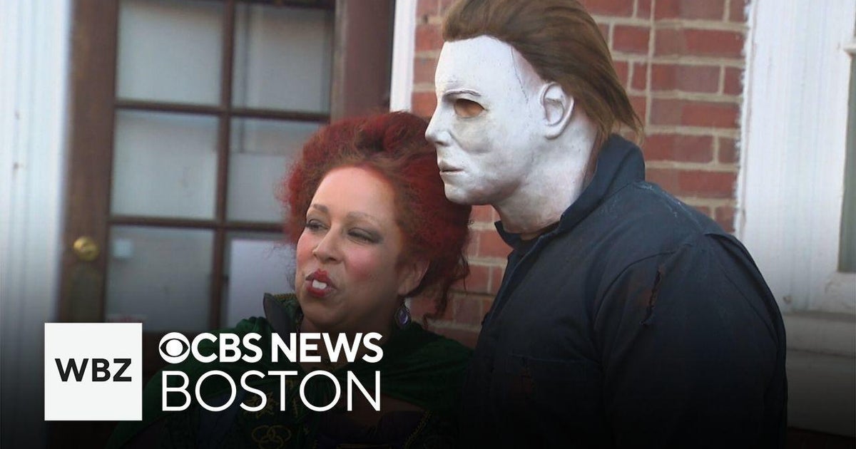 Halloween in Salem draws costume lovers from across the globe for ...