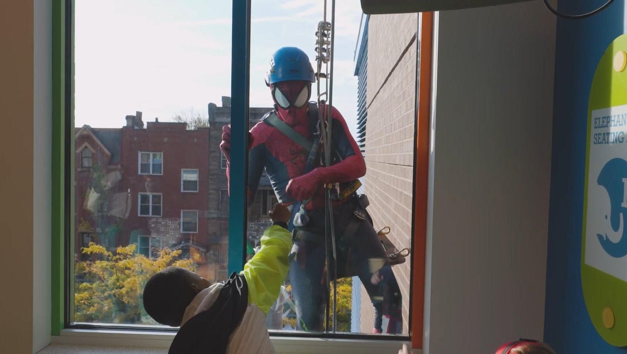 Window washers dressed as superheroes spread smiles to UPMC Children's ...