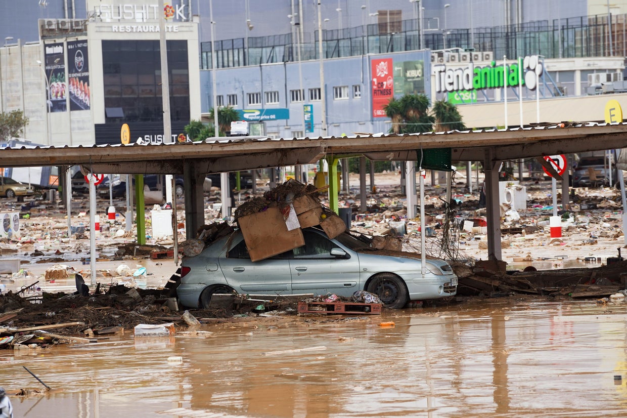 Spain's flood nightmare continues as heavy rain hits Barcelona ...