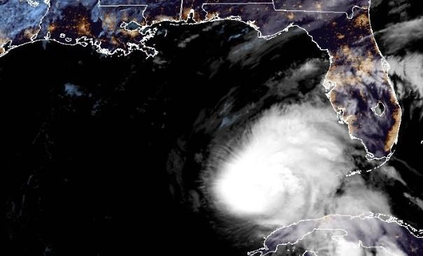 Hurricane Rafael leaves Cuba reeling, moves into Gulf of Mexico - CBS News