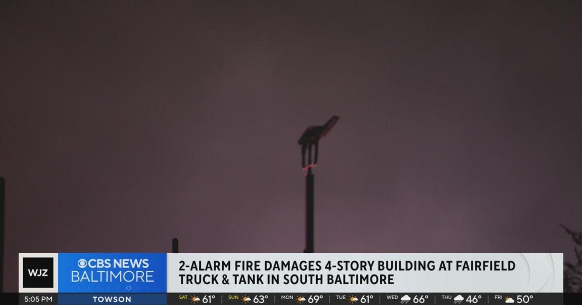 Firefighters investigate fire at Baltimore auto repair shop - CBS Baltimore