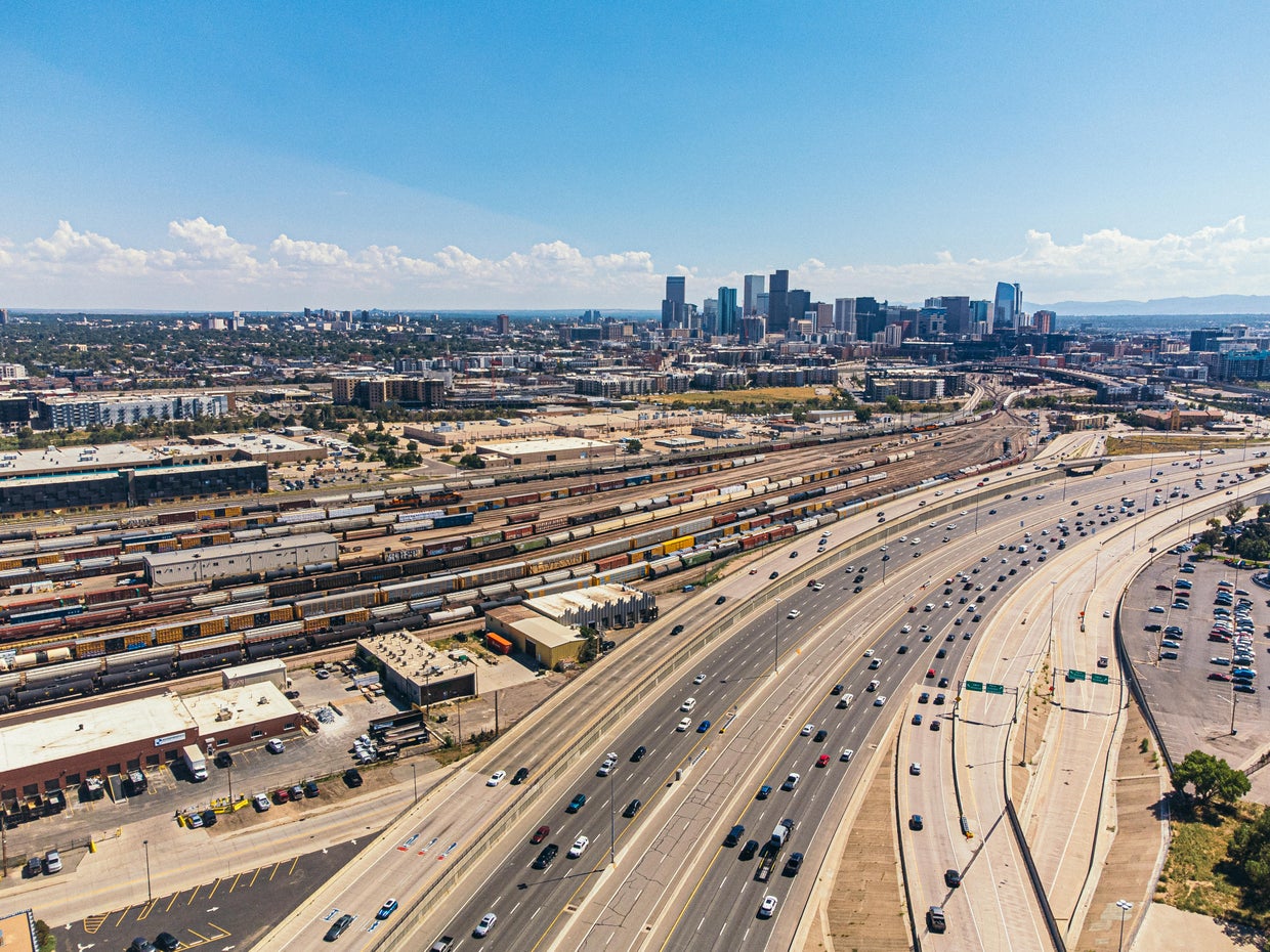 Crashes involving pedestrians walking on Colorado highways, interstates ...