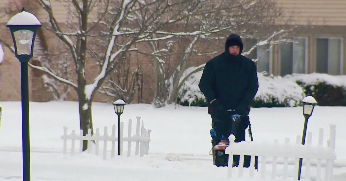 New Oakland County program offers low-income seniors snow removal and ...