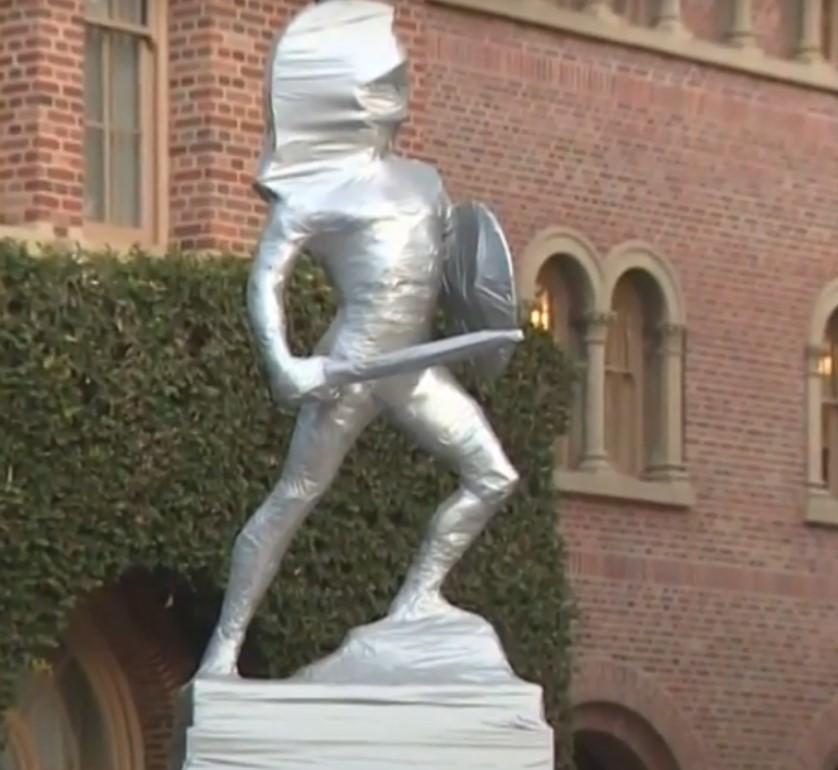 UCLA and USC students guard campus statues ahead of rival football game ...