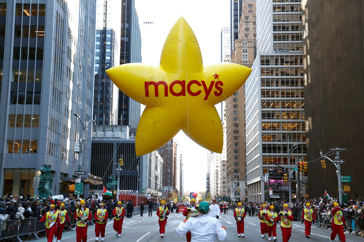 Macy's Thanksgiving Day Parade rolls through NYC. How and when to watch ...