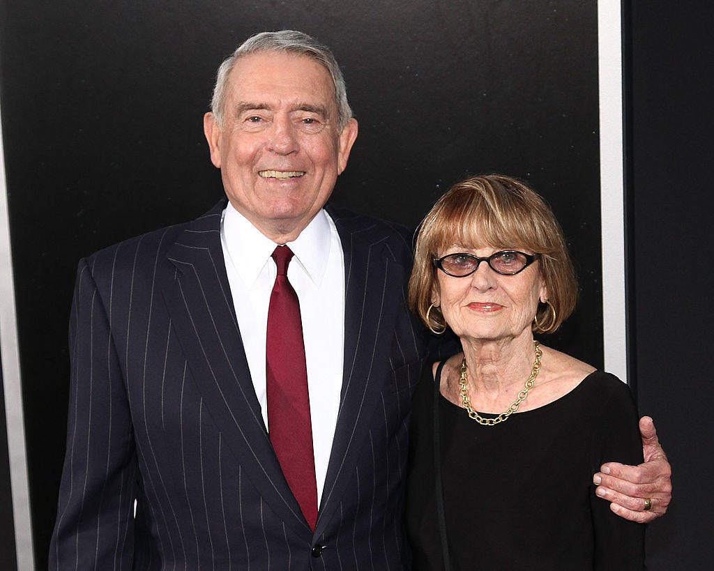 Jean Rather, wife of former longtime CBS News anchor Dan Rather, dies at 89 - CBS News