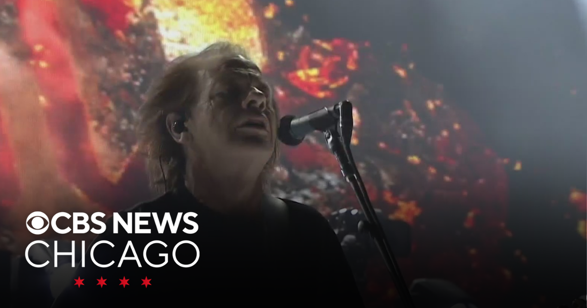 Classic rockers AC/DC announce tour stop in Chicago in 2025 - CBS Chicago