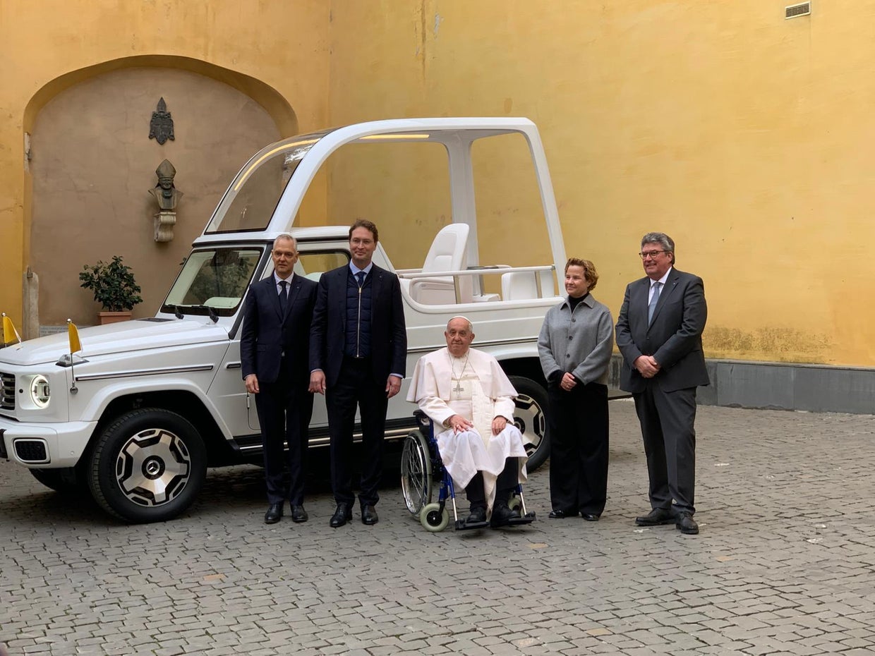 Pope Francis receives first all-electric popemobile from Mercedes - CBS ...