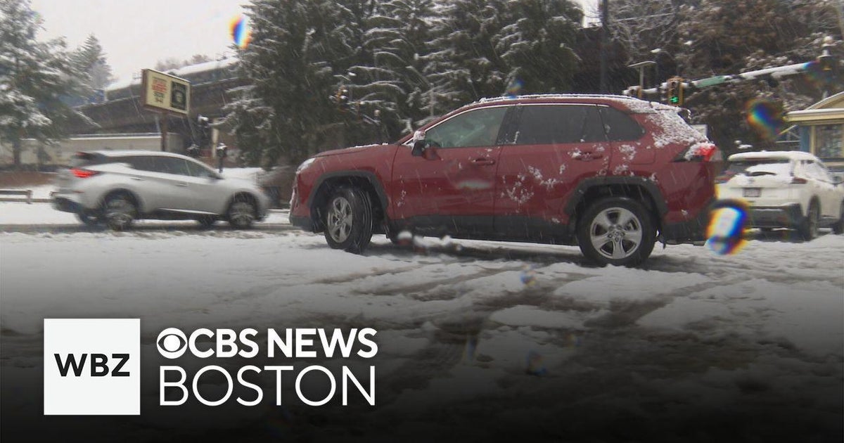 Crews clear streets as Worcester gets first snowfall of the season ...