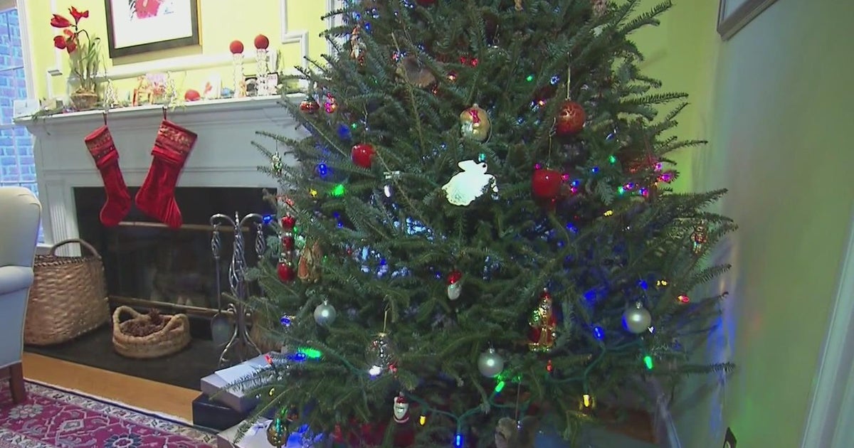 Tips to avoid holiday decorating disasters - CBS Pittsburgh