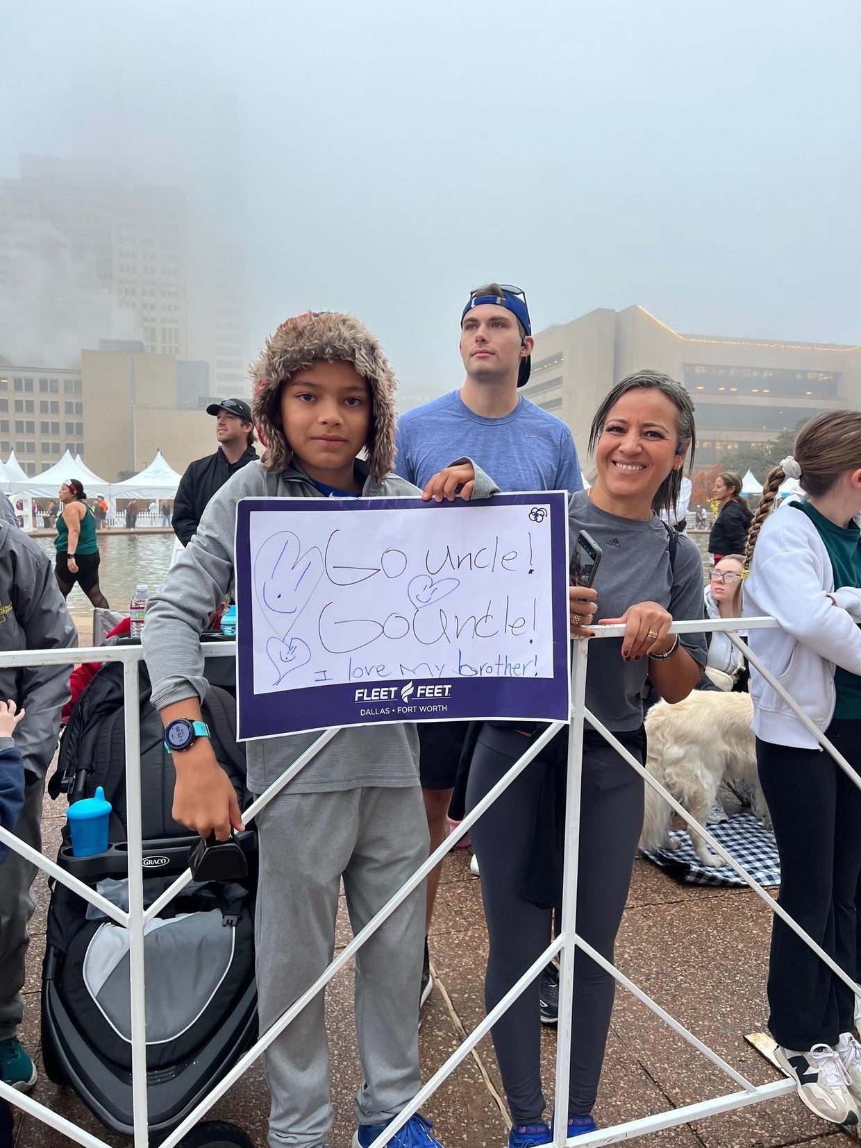 BMW Marathon photo gallery: Fans cheer on runners with creative signs