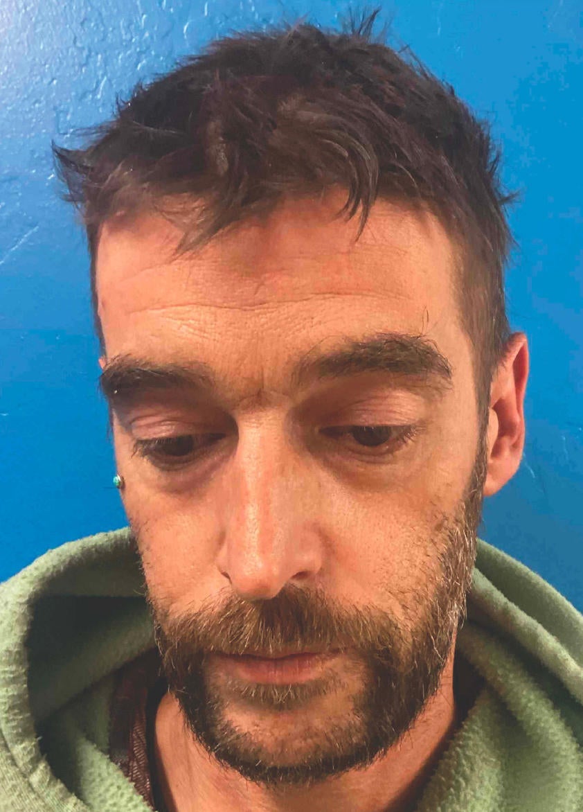 Colorado deputies find vehicle full of weapons and tactical gear - CBS ...