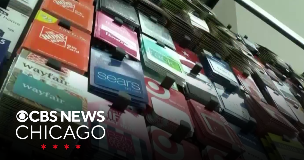 FTC issues warning about gift cards amid holiday shopping rush - CBS ...