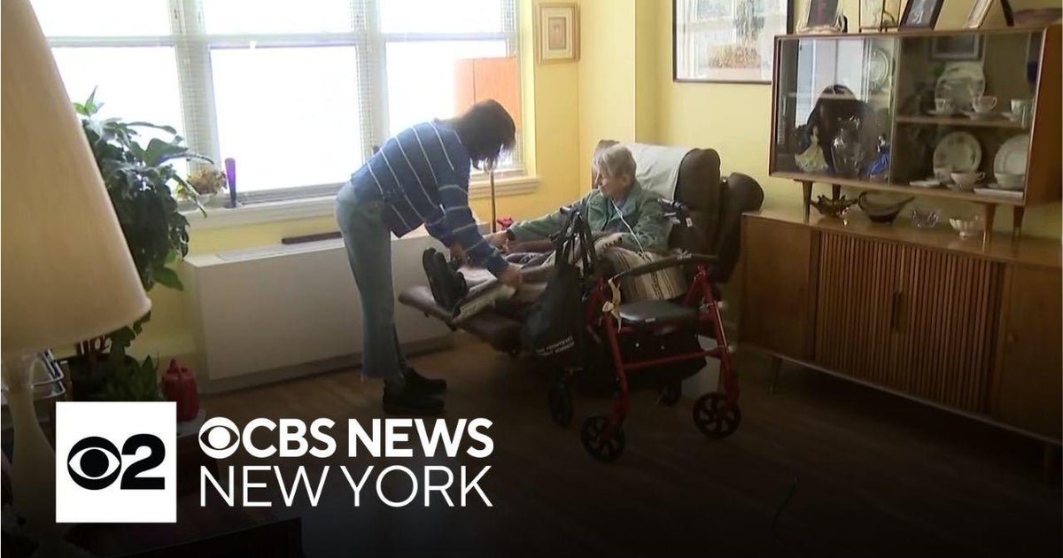Seniors facing eviction on Long Island get a short extension - CBS New York