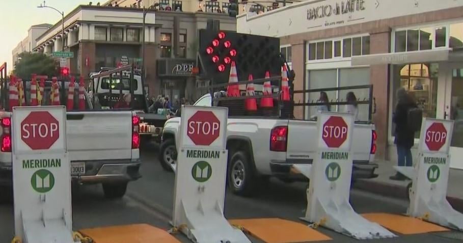 Safety is top priority on Pasadena Rose Parade route - CBS Los Angeles