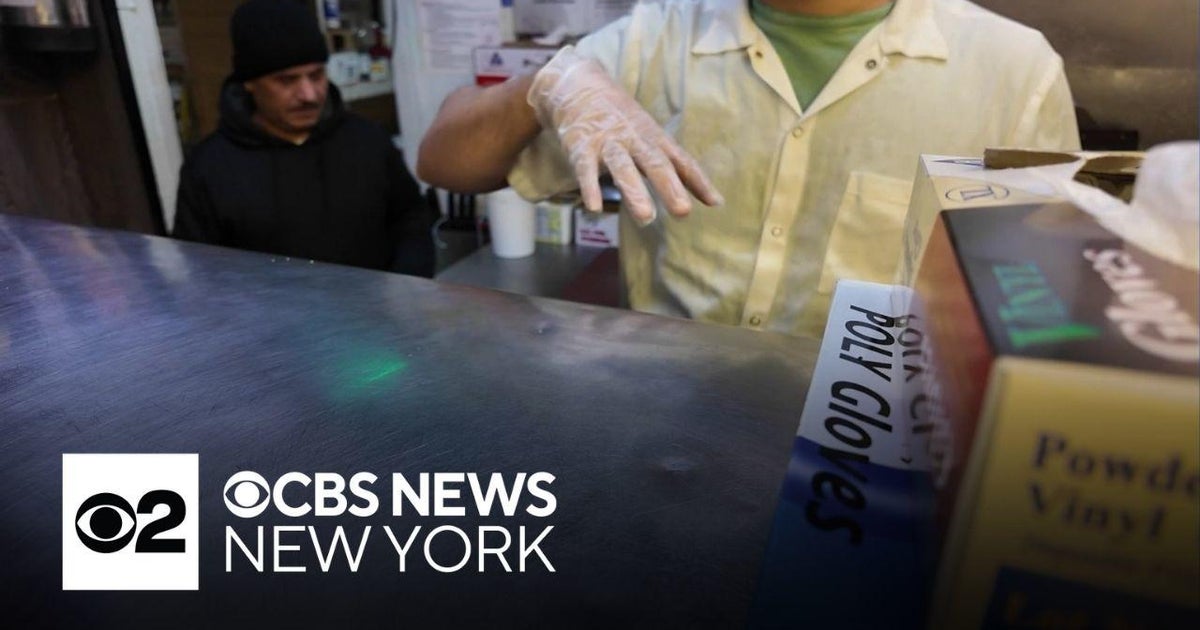 NYC deli worker speaks out after USPS employee stabbed to death - CBS ...