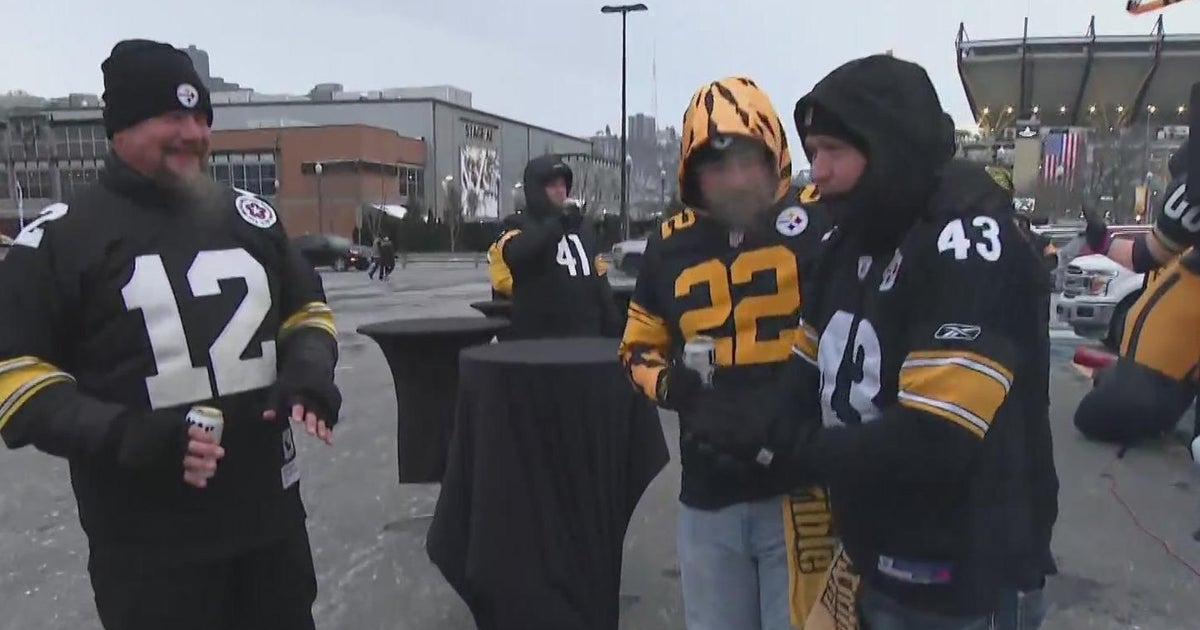 Steelers fan brave the cold ahead of Saturday's game against the ...