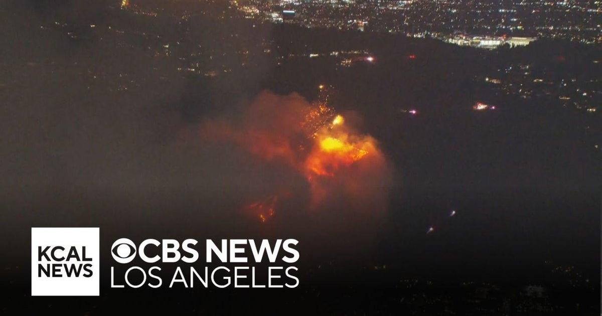 New wildfire erupts in the Runyon Canyon area of the Hollywood Hills ...