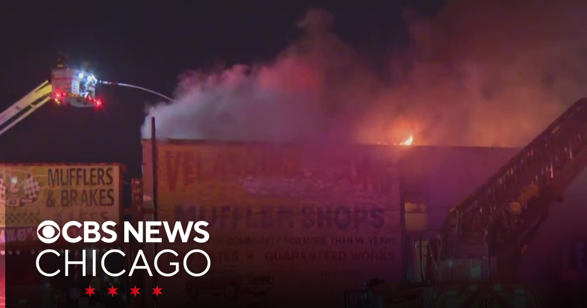 Fire breaks out at two-story building on Chicago's Southwest Side - CBS ...