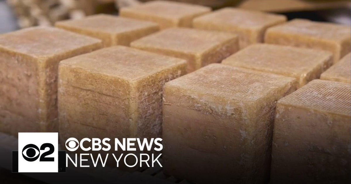 The big cheese | Uniquely New York with Rachel Holt - CBS New York
