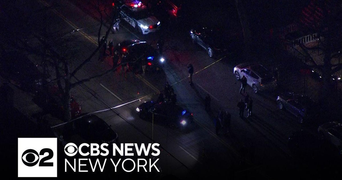 NYPD officer shoots man in stomach in Brooklyn - CBS New York