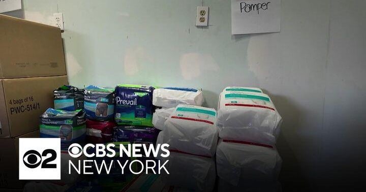 Temporary resource center in the Bronx burglarized - CBS New York