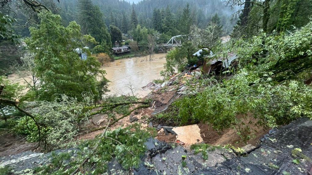 Atmospheric river soaks Bay Area, forces evacuations in Russian River ...