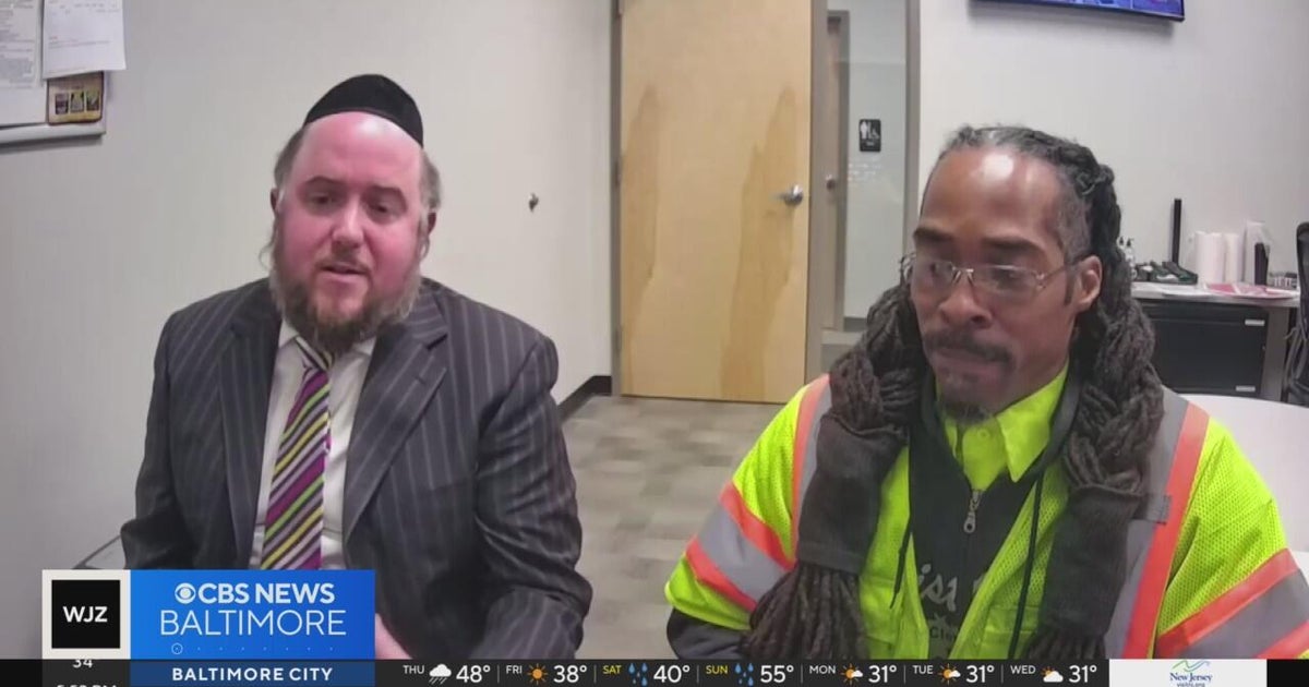 Maryland rabbi, tow truck driver form bond over towing - CBS Baltimore