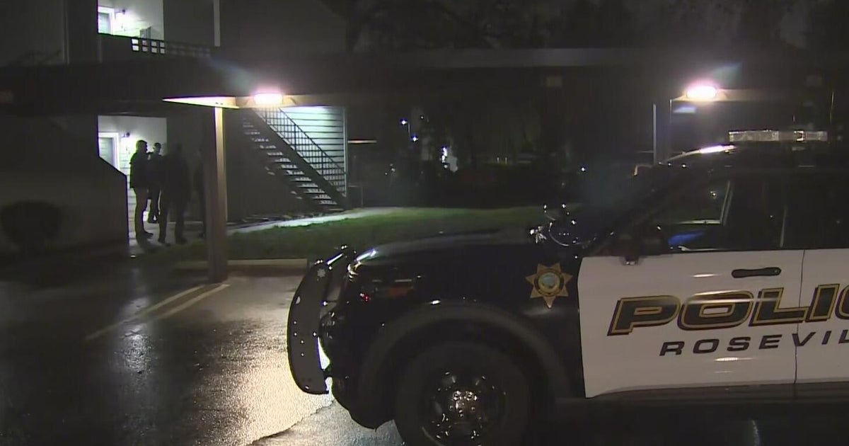 2 people found dead in Roseville apartment, police investigating - CBS Sacramento