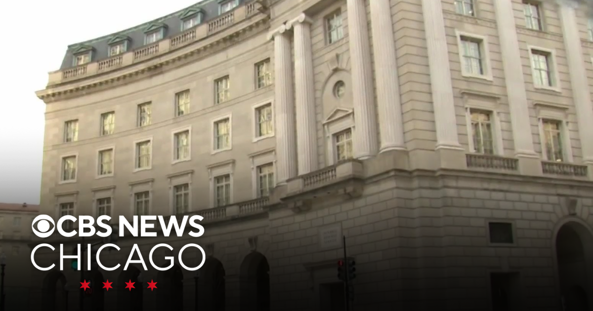 Thousands of IRS workers to be laid off, source says - CBS Chicago