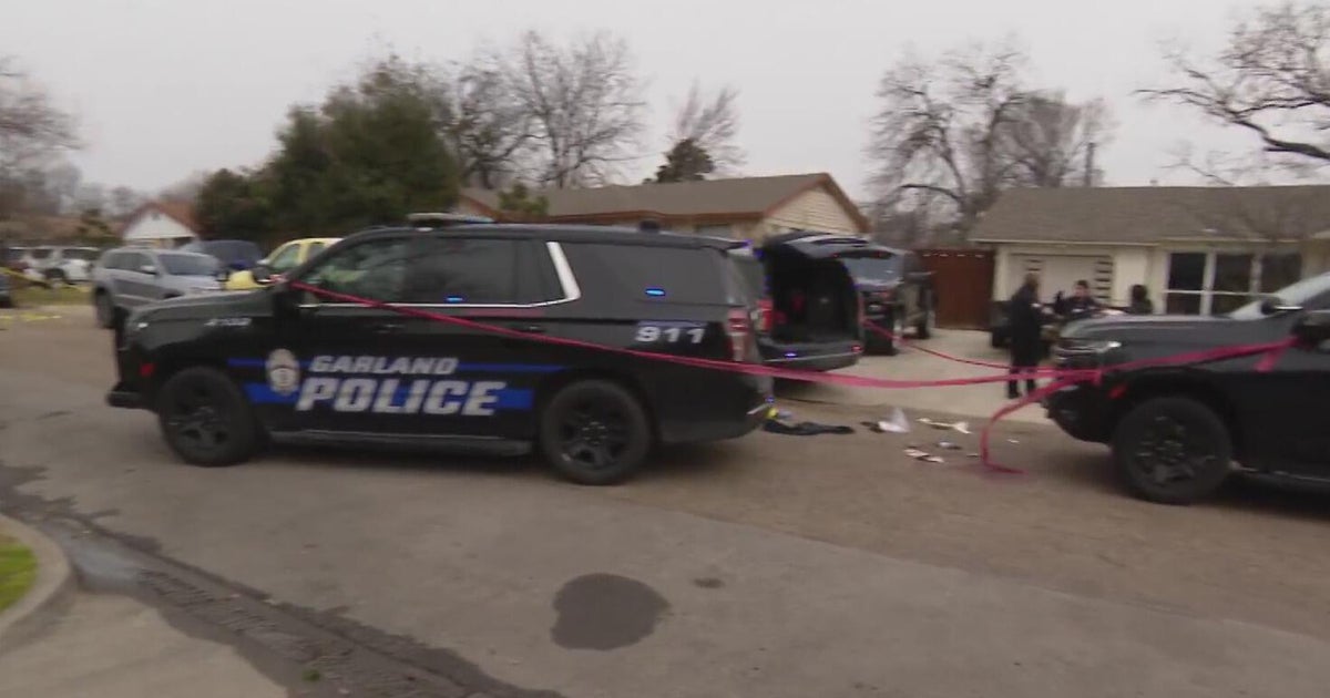 Suspect killed, Garland officer wounded in ambush shootings, police say ...