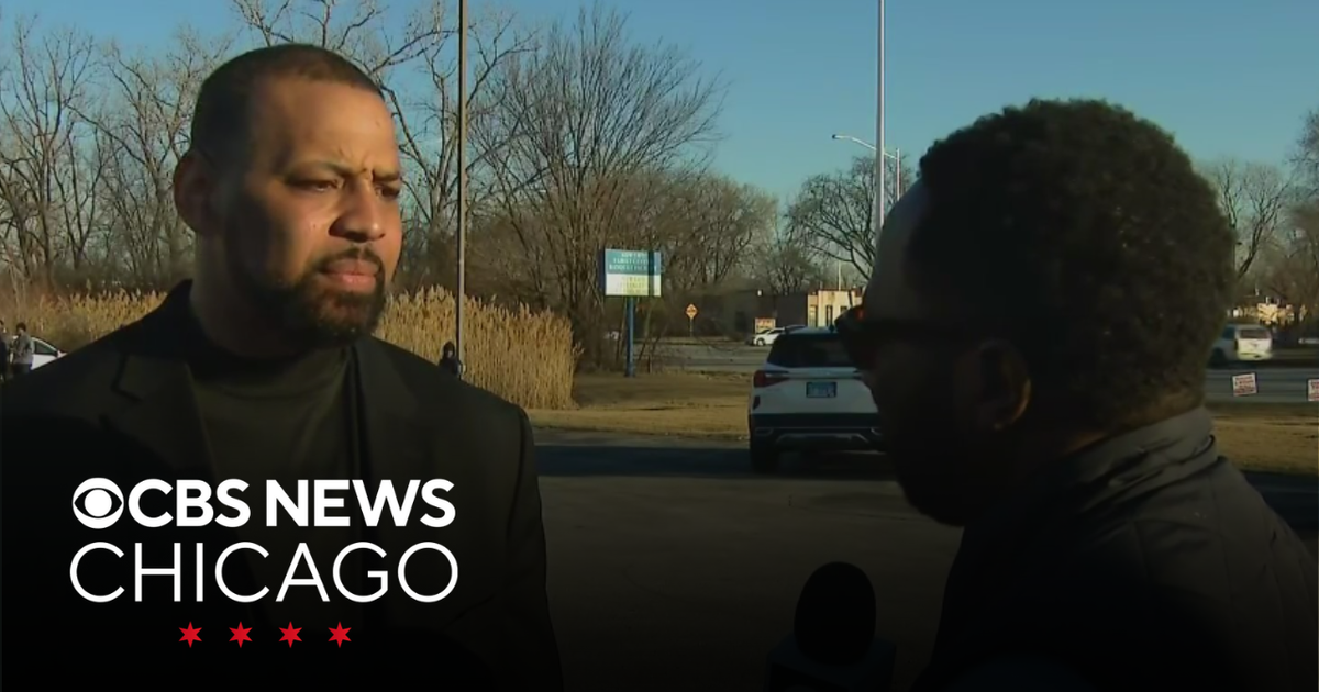 Trustee takes on Mayor Tiffany Henyard in Dolton, Illinois mayoral race ...