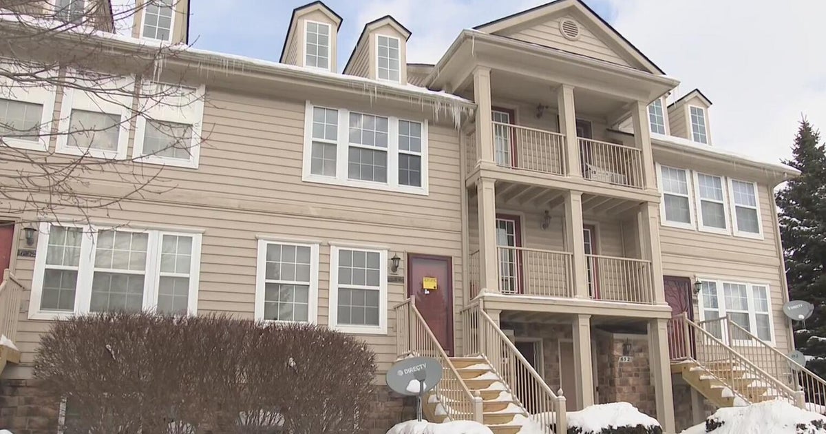 Pontiac home where 3 children were allegedly abandoned by their mom ...