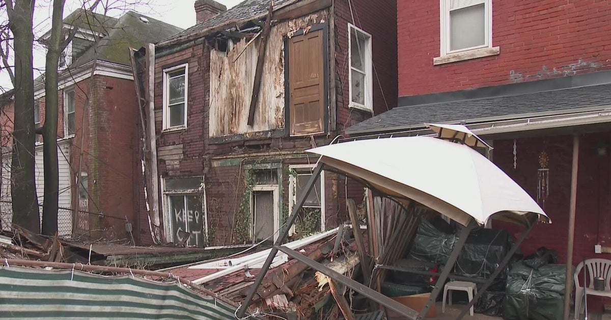 Neighbors want city to do something about crumbling Knoxville property ...