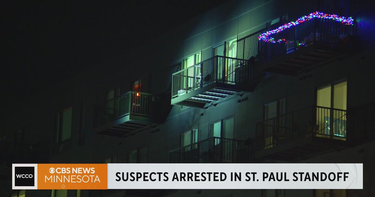 SWAT standoff in St. Paul ends with two in custody - CBS Minnesota