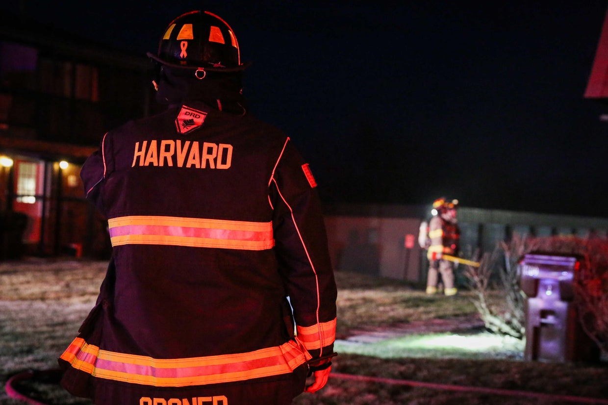 Fire leaves apartment uninhabitable in Harvard, Illinois - CBS Chicago