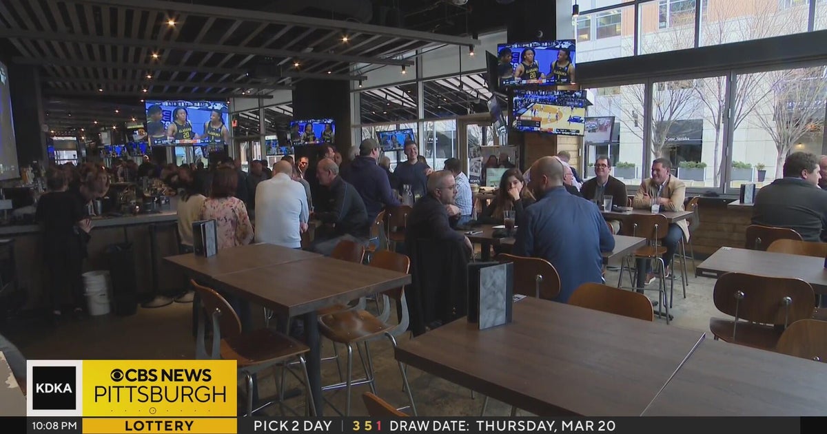 Pittsburgh sports fans celebrate the first day of March Madness - CBS ...