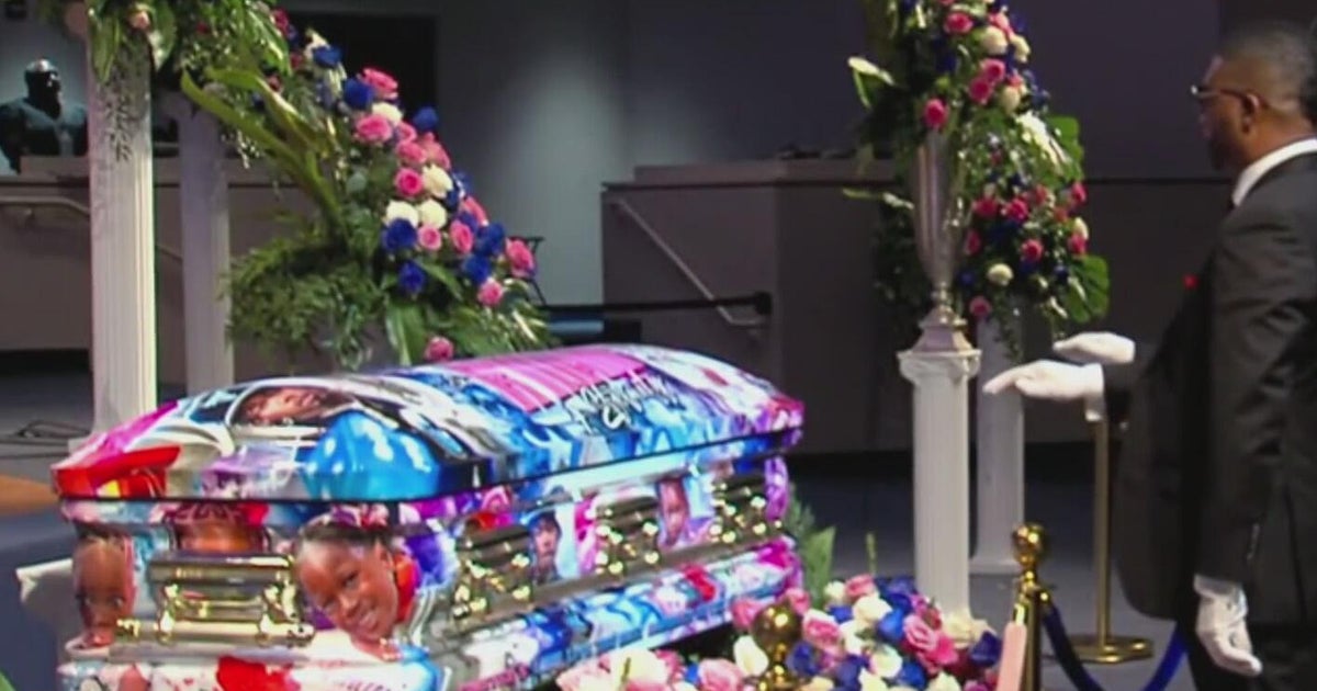 Funeral held for slain Fort Worth rapper Lil Ronnie and his daughter ...