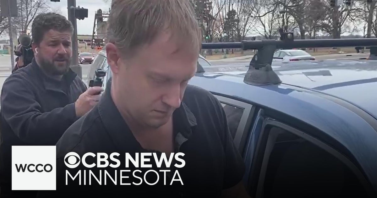 Despite FBI revelations, ex-senator charged with soliciting minor released to halfway home - CBS ...