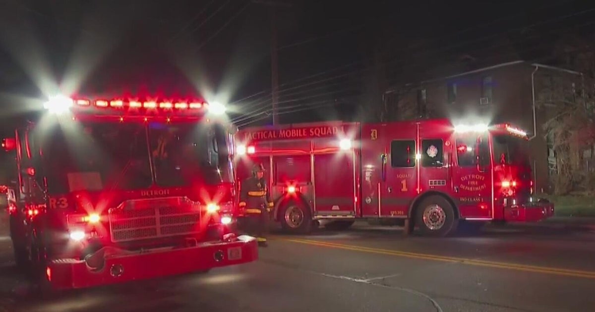 Detroit explosion alert accidentally sent to multiple communities - CBS ...
