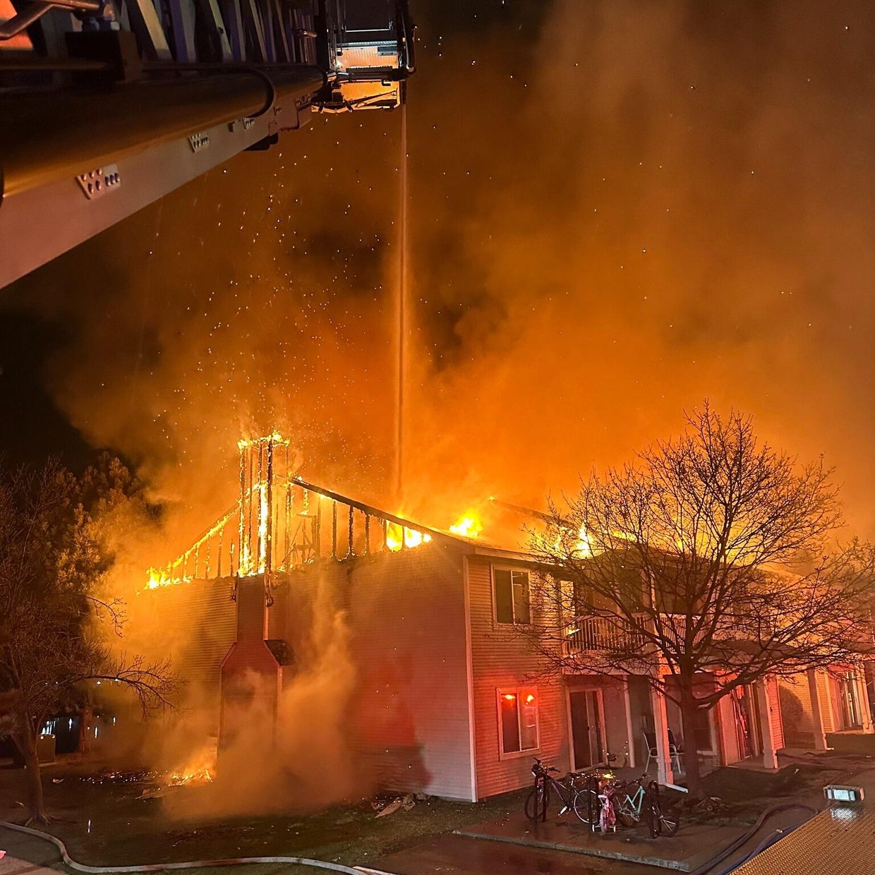 Ann Arbor officials investigate early morning fire at apartment complex ...